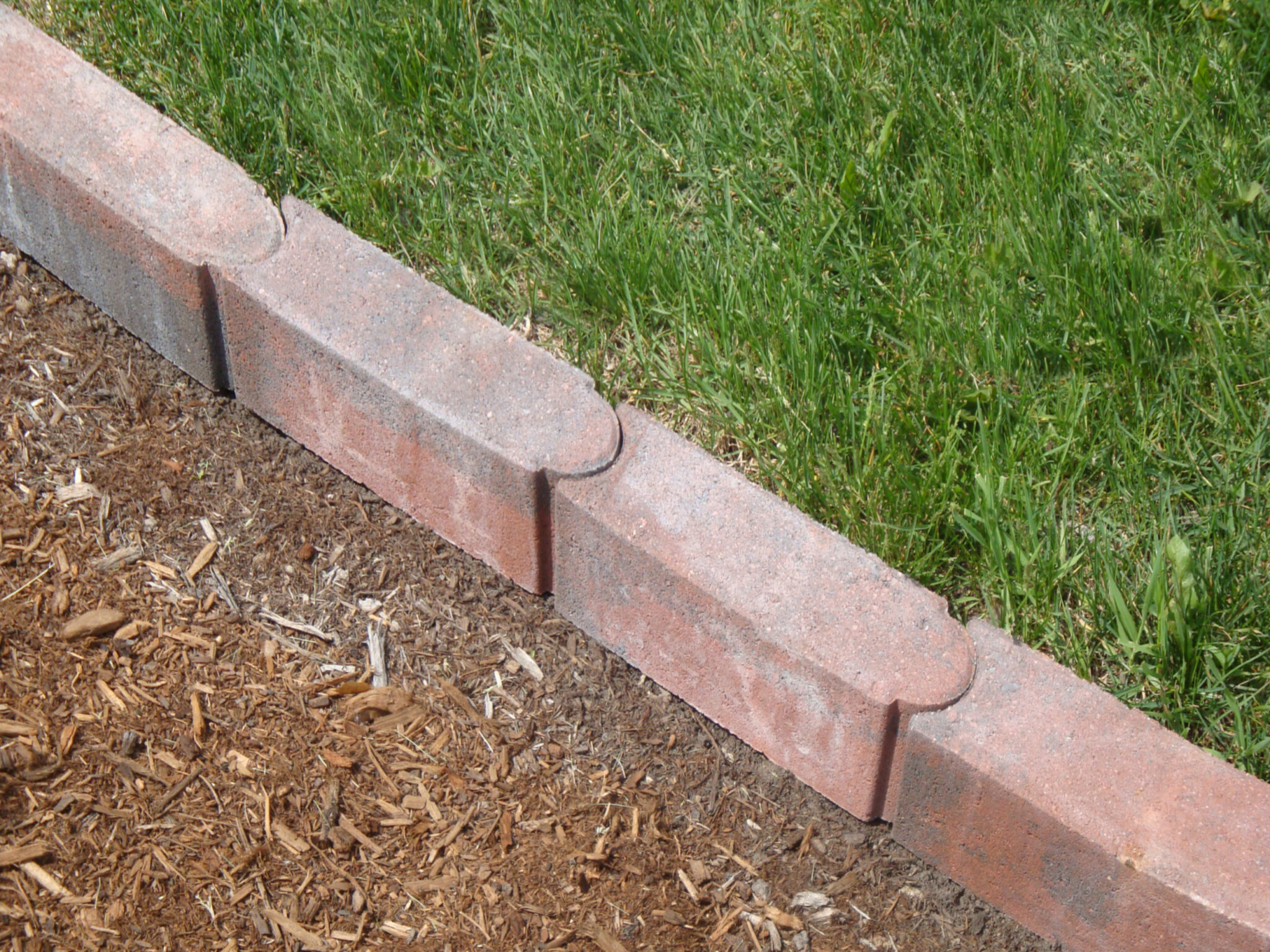 Bullet (Anchor) Lawn Edgers - AreA Landscape Supply, Inc